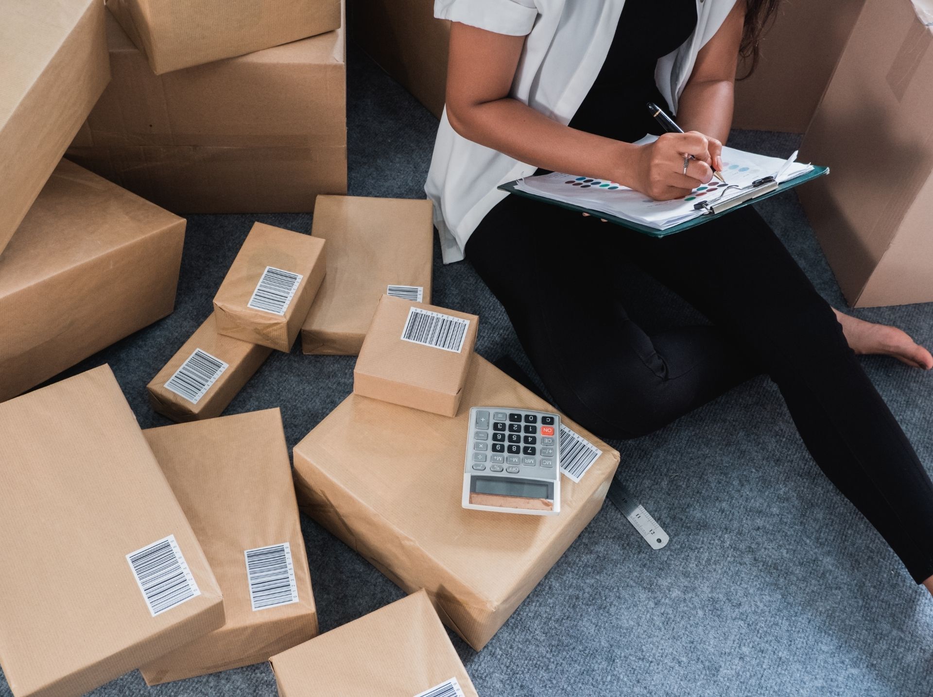 Top 5 Reasons why Amazon wins over other Ecommerce Sellers